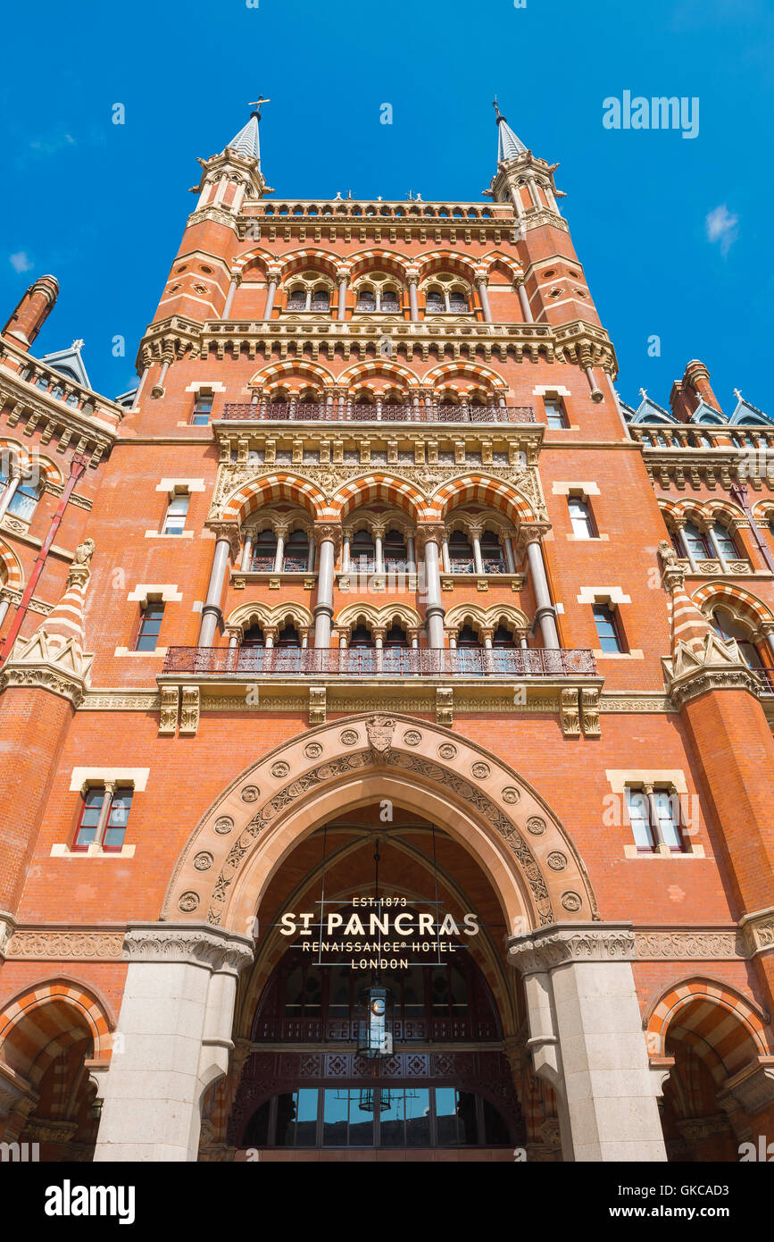 Gothic Revival Style High Resolution Stock Photography and Images - Alamy