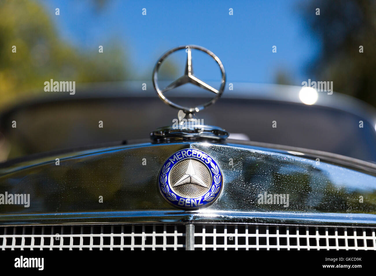 Mercedes benz logo history hi-res stock photography and images - Alamy