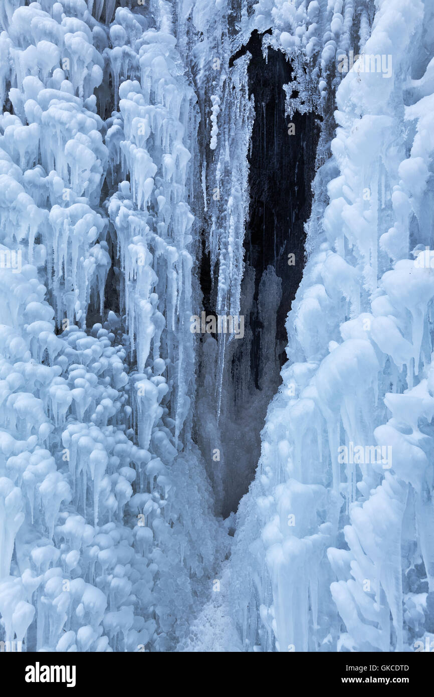 Abstract icicle hi-res stock photography and images - Alamy