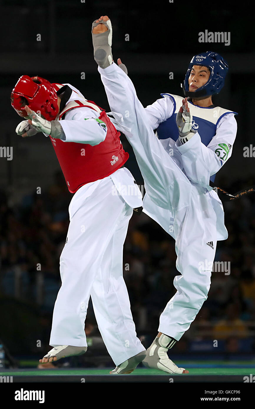 Moldova's Aaron Cook (left) during his bout against Chinese Taipei's ...