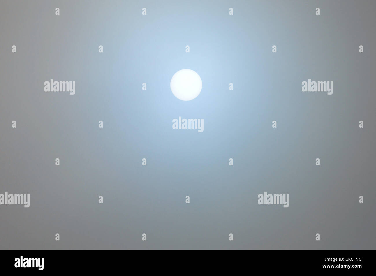 Bright sun in morning sky hi-res stock photography and images - Alamy