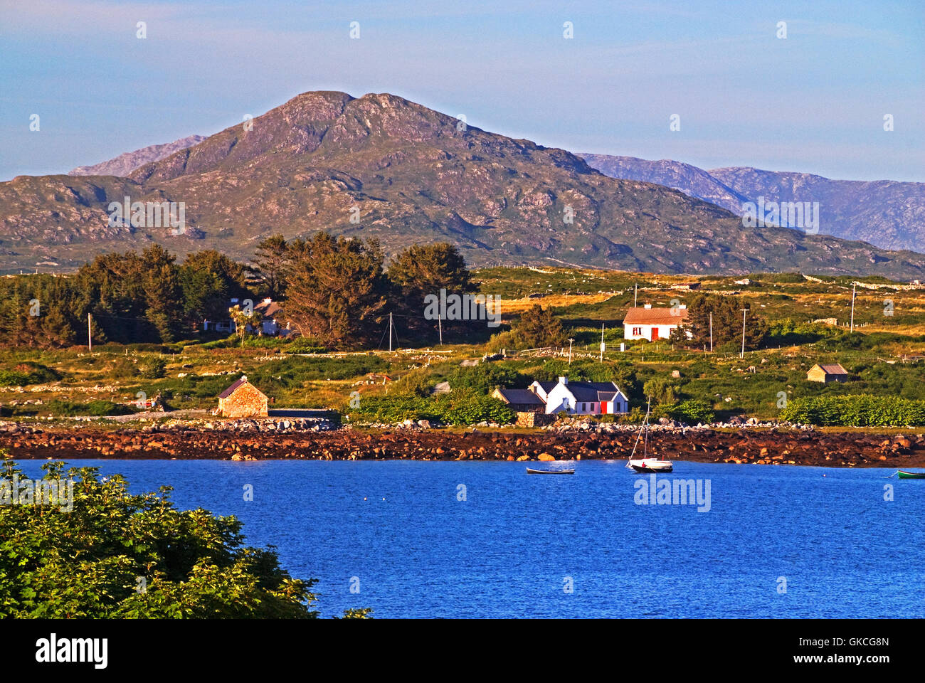 Twelve bens of connemara hi-res stock photography and images - Alamy