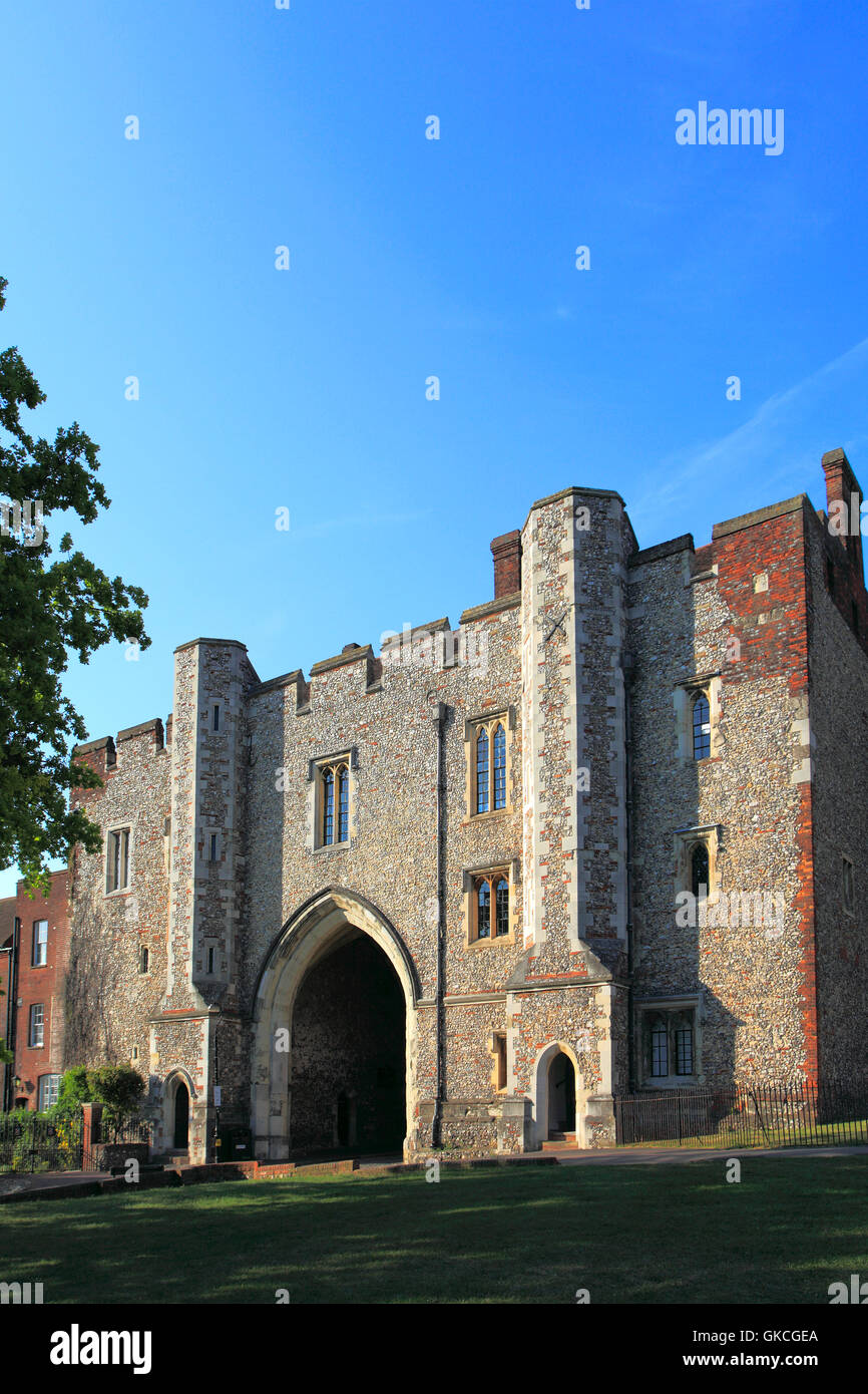 St Albans Abbey Gatehouse High Resolution Stock Photography and Images ...