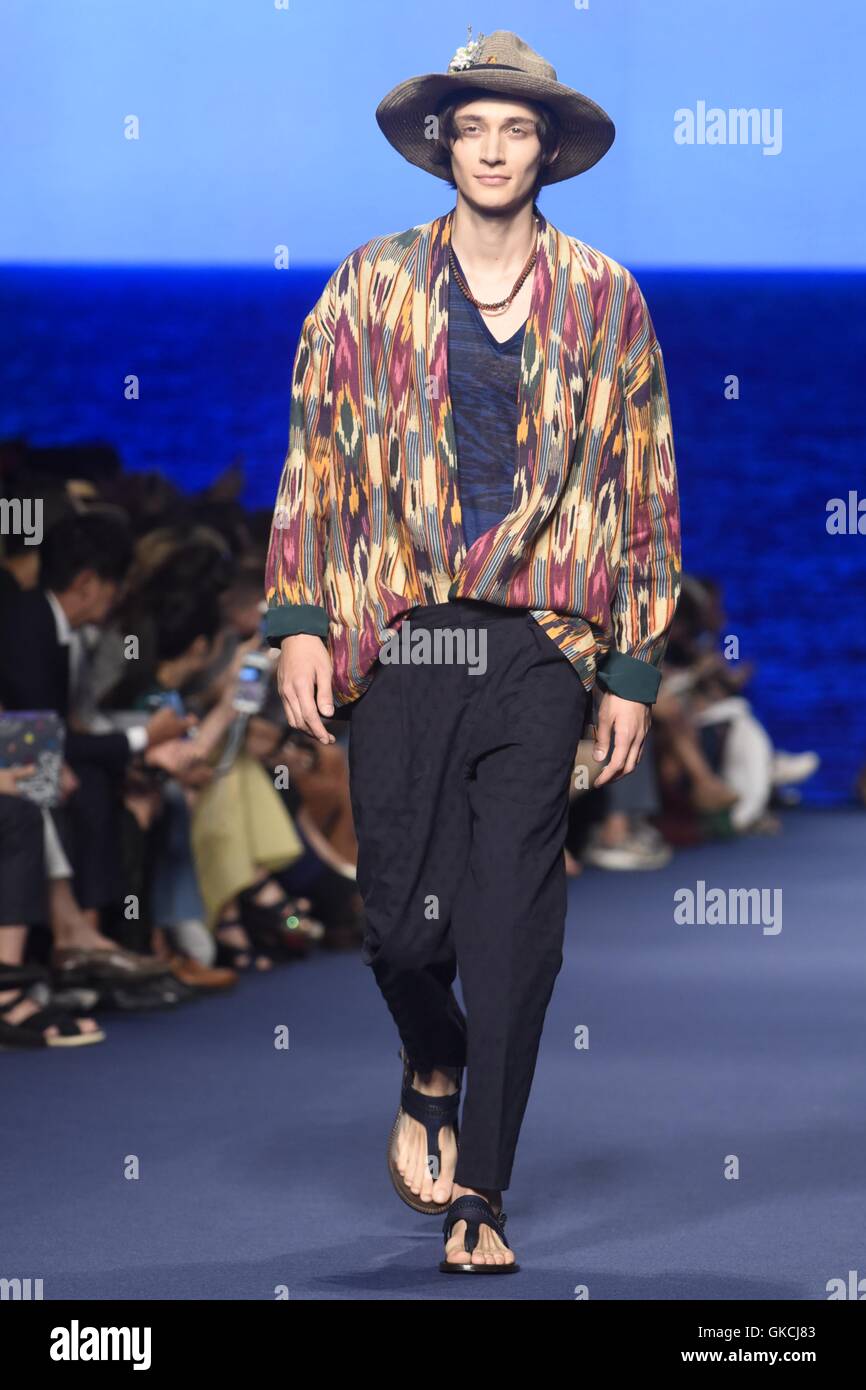 Milan Fashion Week Men's S/S 2017 - Etro - Catwalk Where: Milan, Italy ...