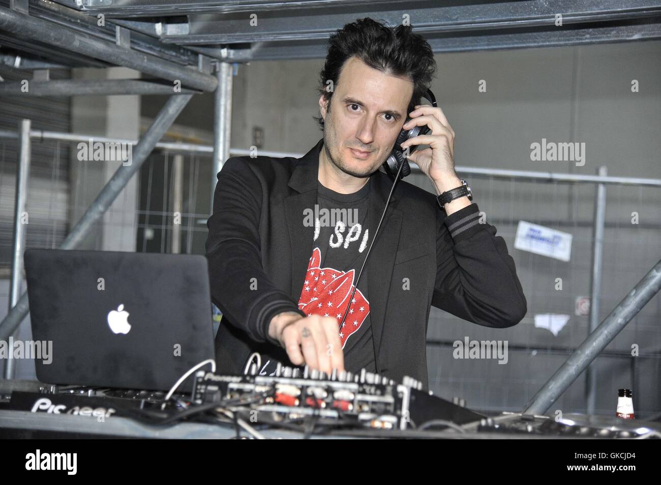 Milan Fashion Week Men's Spring/Summer 2017 - Diesel Fiat 500 ...