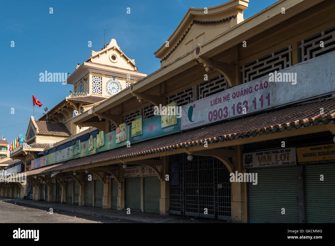 Cho lon market hi-res stock photography and images - Alamy