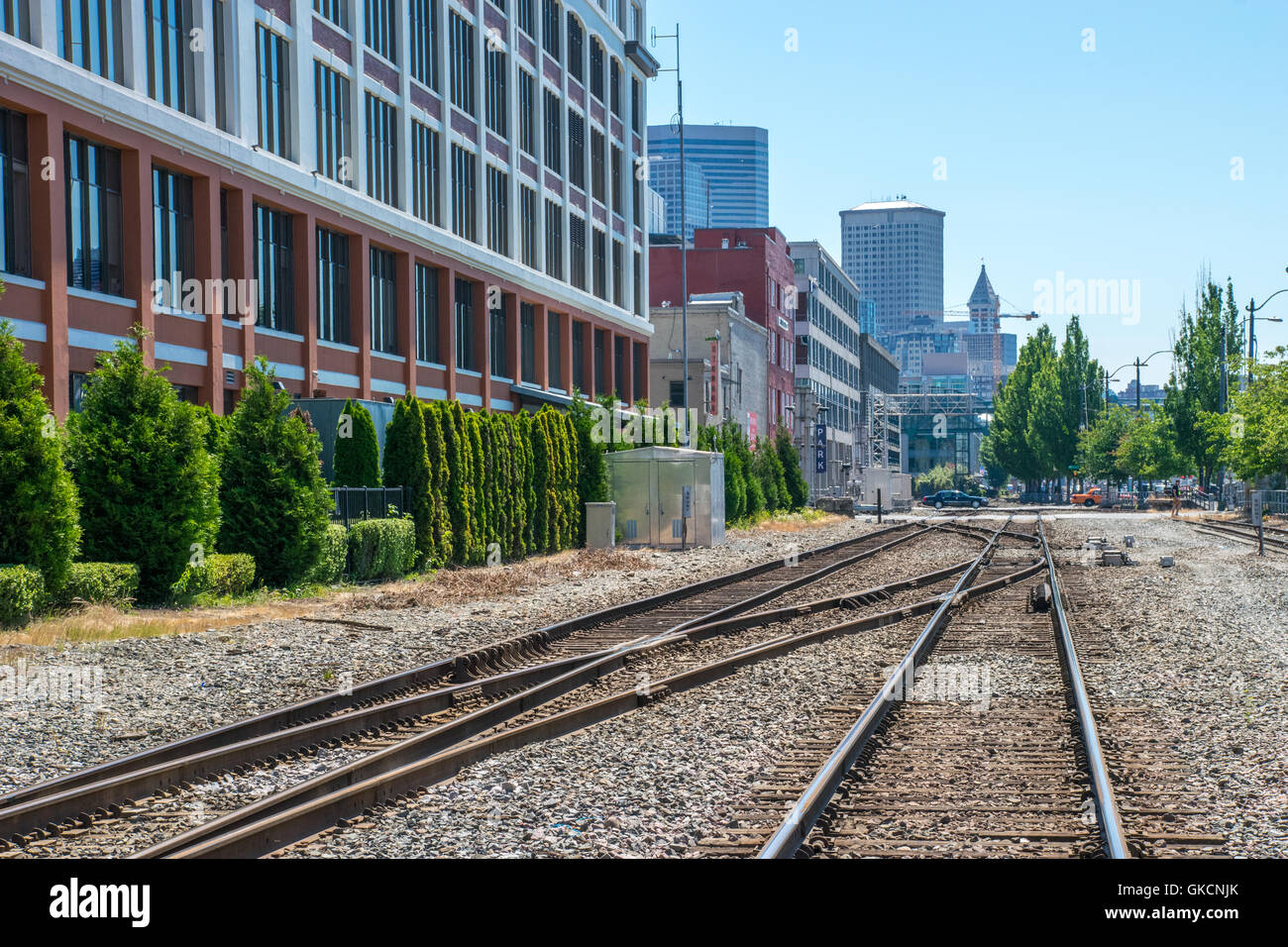 City and rail hi-res stock photography and images - Alamy