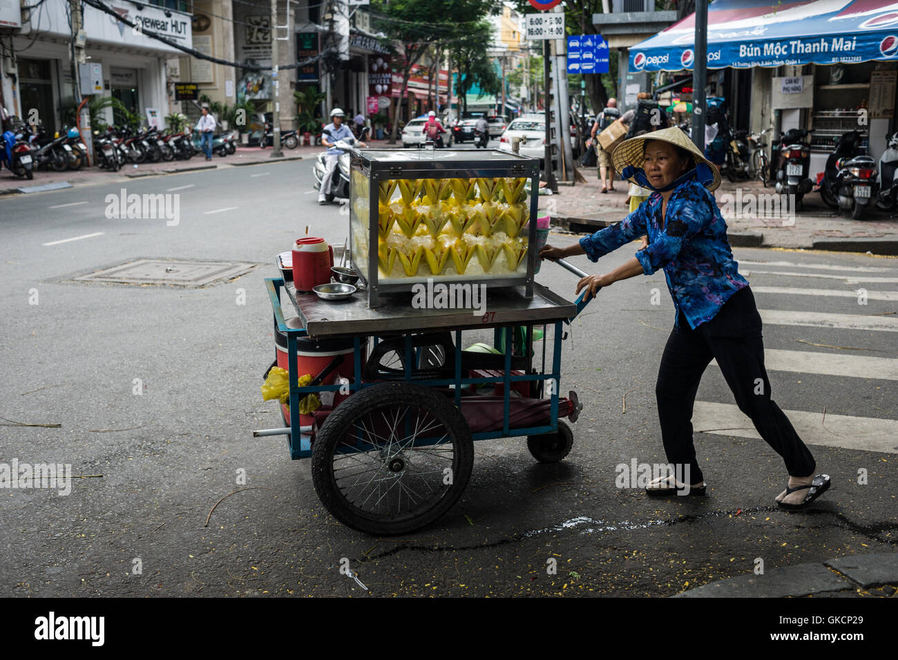 Saigon street life hi-res stock photography and images - Alamy