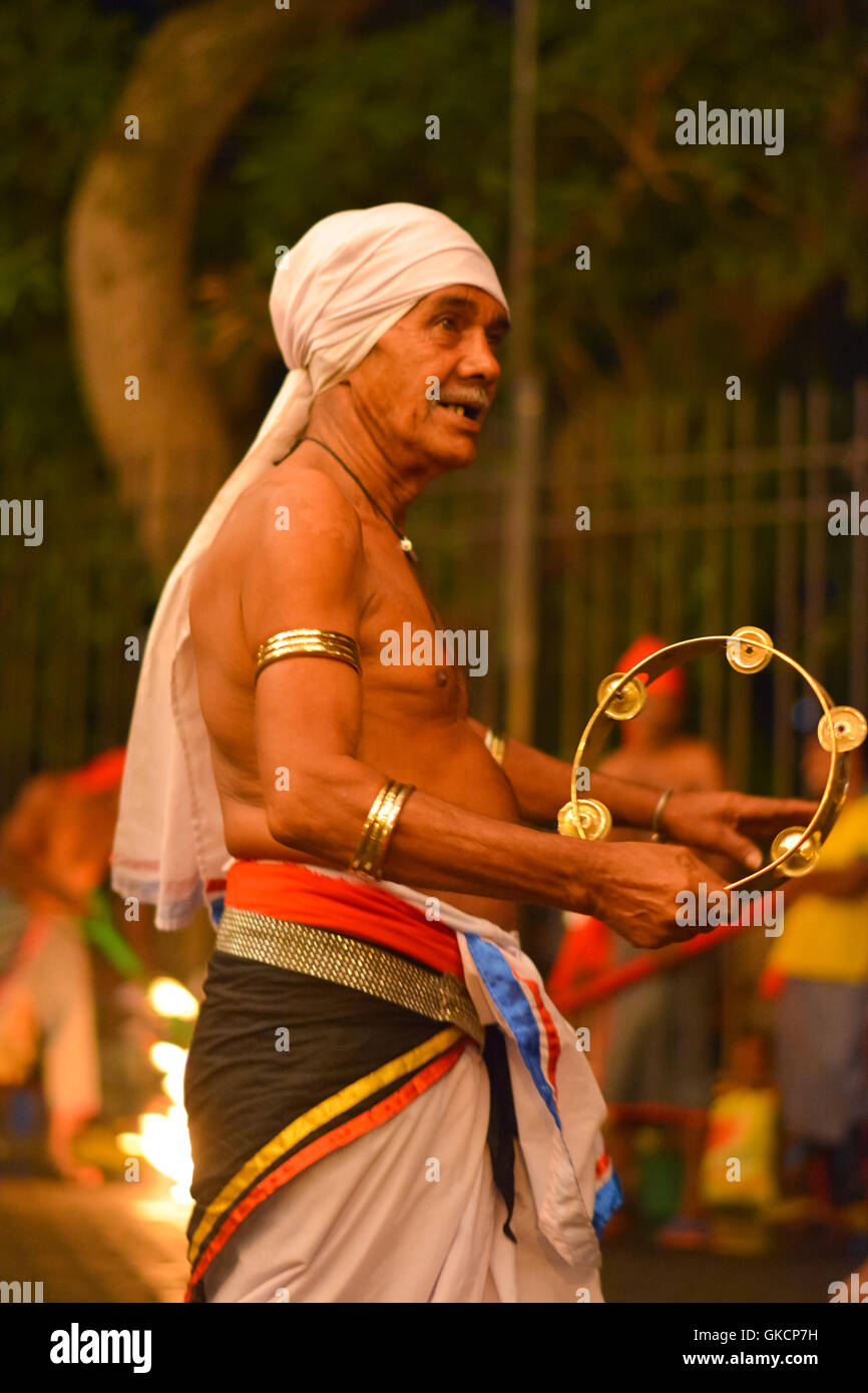 Kandy esala procession hi-res stock photography and images - Alamy