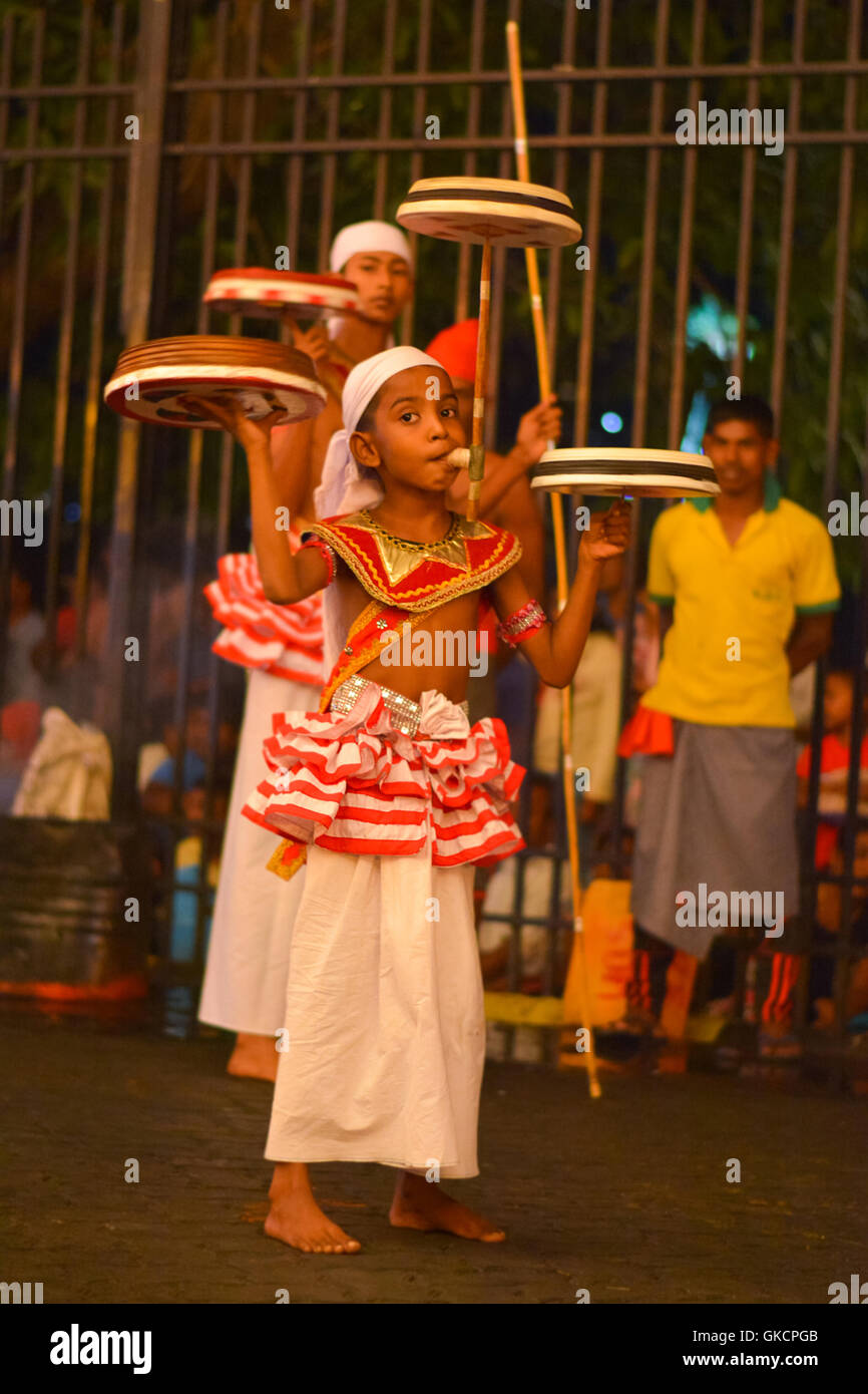Kandy Esala procession, Sri Lanka Stock Photo - Alamy