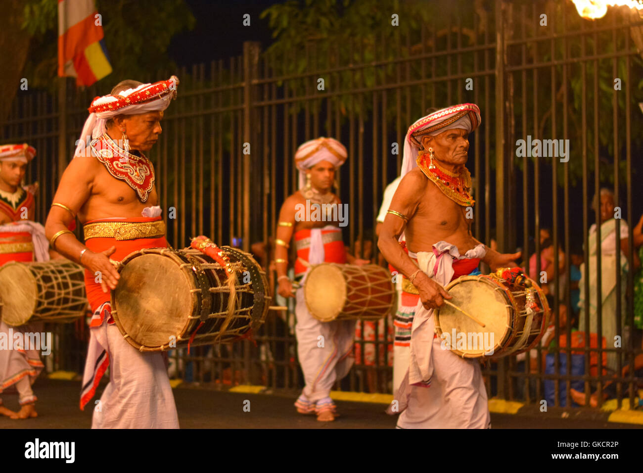 Kandy Esala procession, Sri Lanka Stock Photo - Alamy