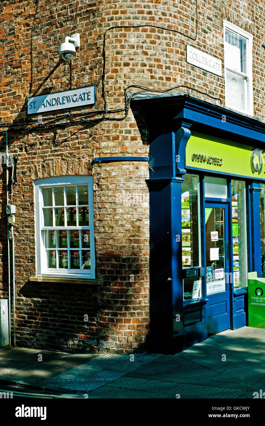 Colliergate york hi-res stock photography and images - Alamy