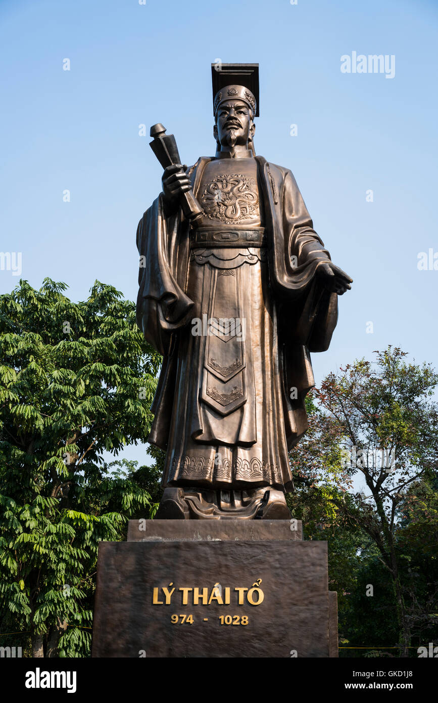 Ly Thai To statue near Hanoi Kiem Lake Park. Ly Thai is best known for ...