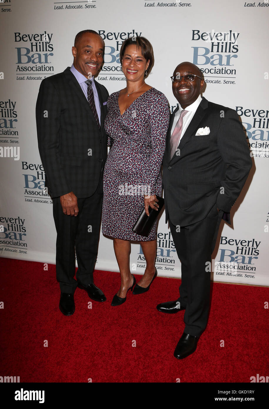 Rocky carroll and gabrielle bullock hi-res stock photography and images ...