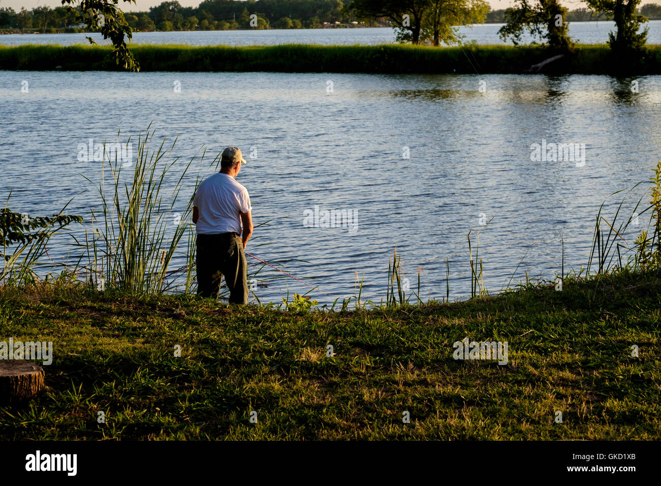 Fishing off a bank hi-res stock photography and images - Alamy