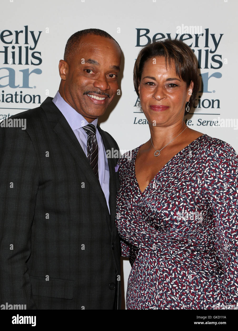 Rocky carroll and gabrielle bullock hi-res stock photography and images ...