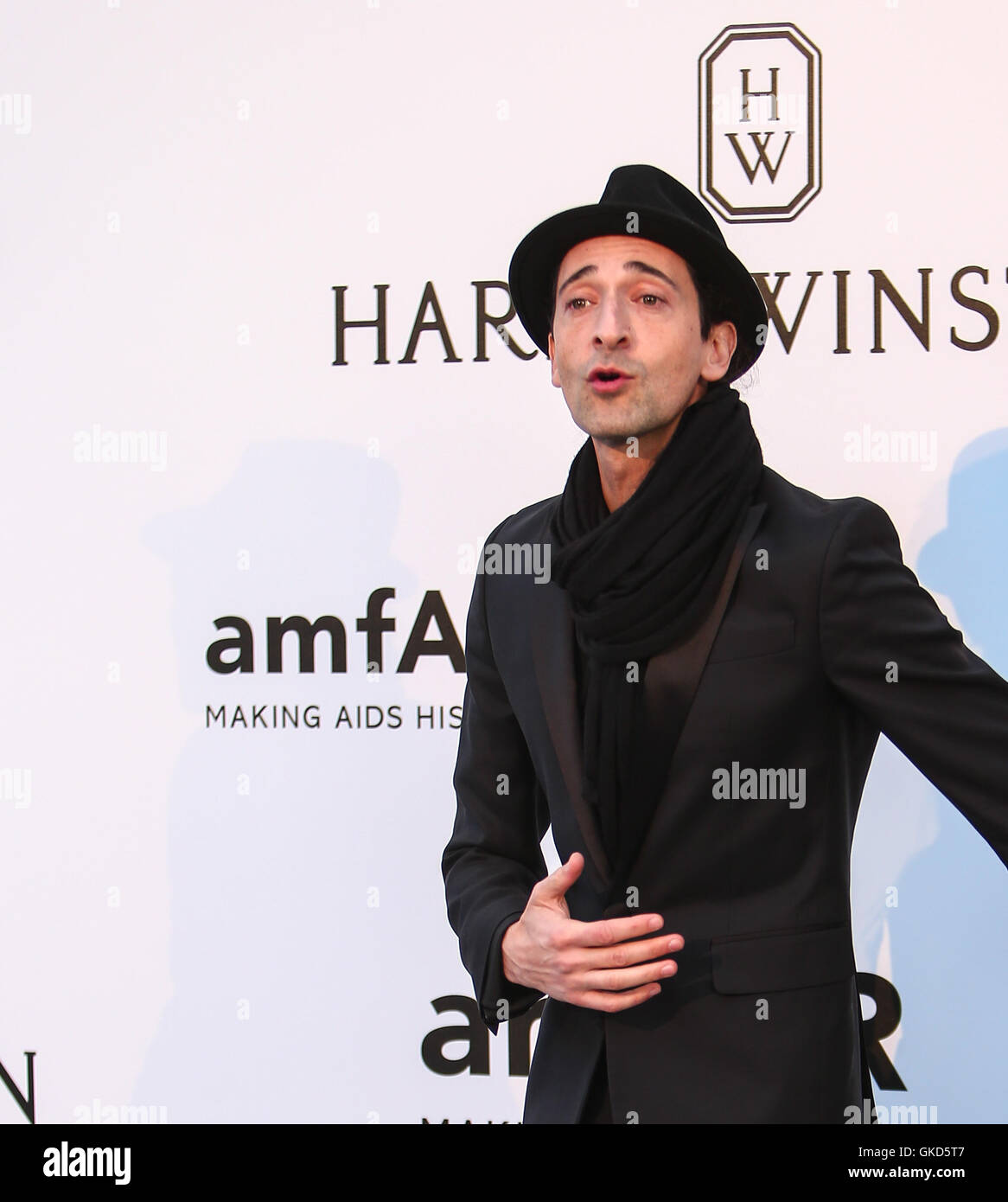 Red carpet arrivals for the amfAR fundraiser event at Hotel Du Cap Eden ...