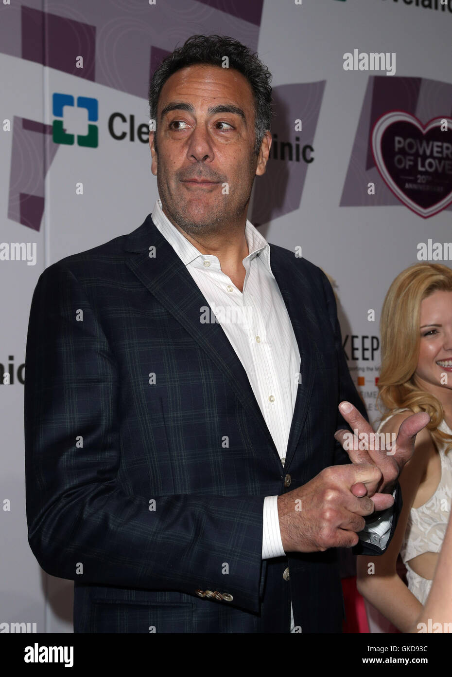 Brad garrett 2016 hi-res stock photography and images - Alamy