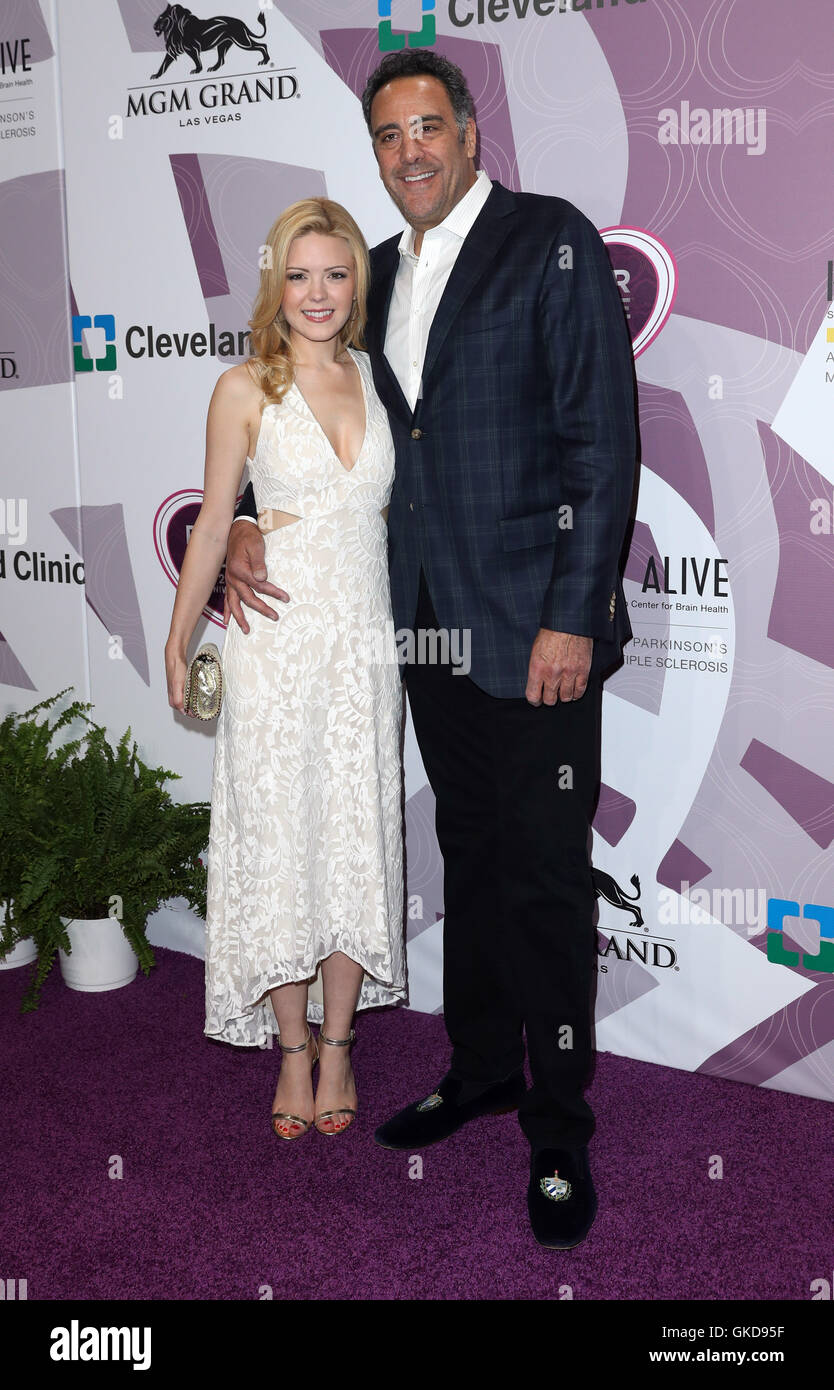 Brad garrett 2016 hi-res stock photography and images - Alamy