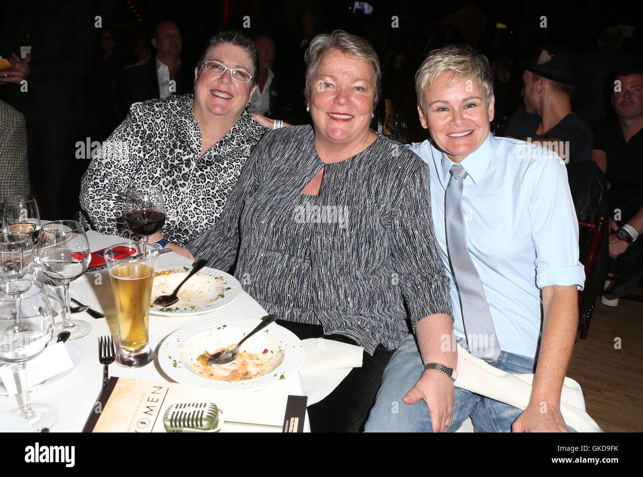 An Evening With Women event at the Hollywood Palladium - Inside ...