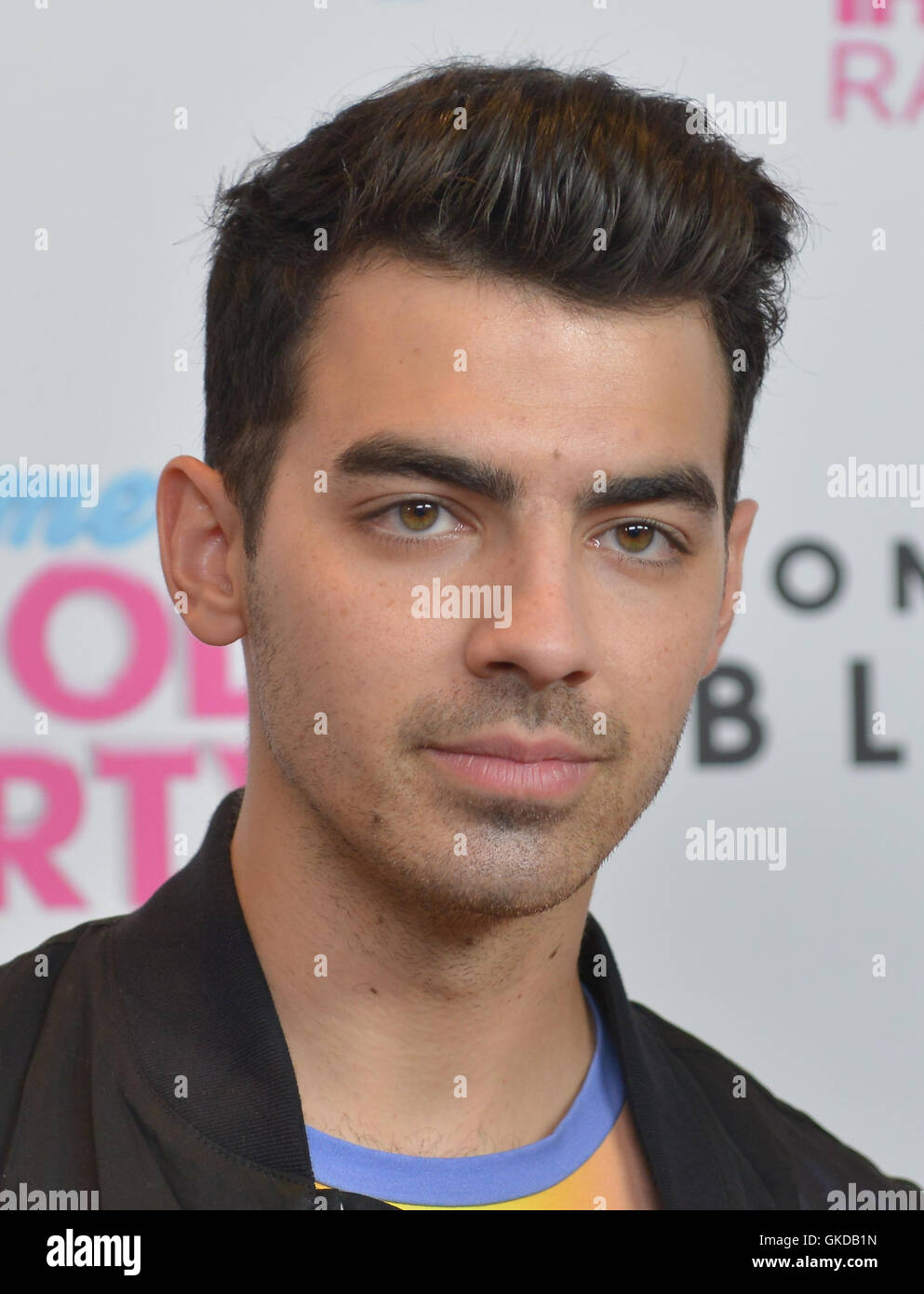 iHeartRadio Summer Pool Party concert held at BleauLive at ...