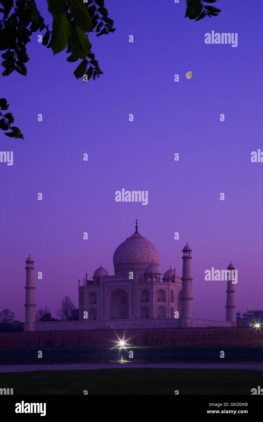 Moon on the Taj Mahal north side viewed across Yamuna River, UNESCO ...
