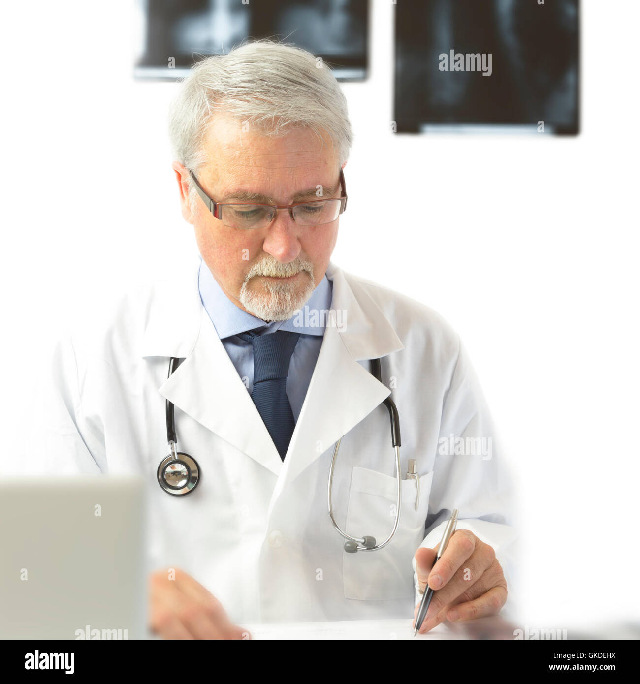Physician staff hi-res stock photography and images - Alamy