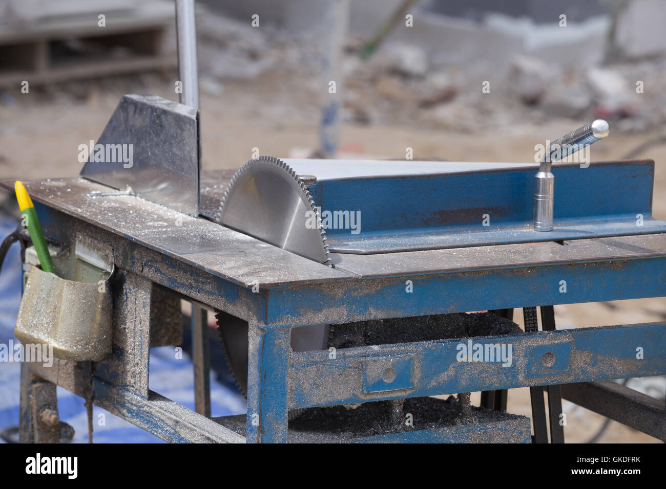 Aluminium blade hi-res stock photography and images - Alamy