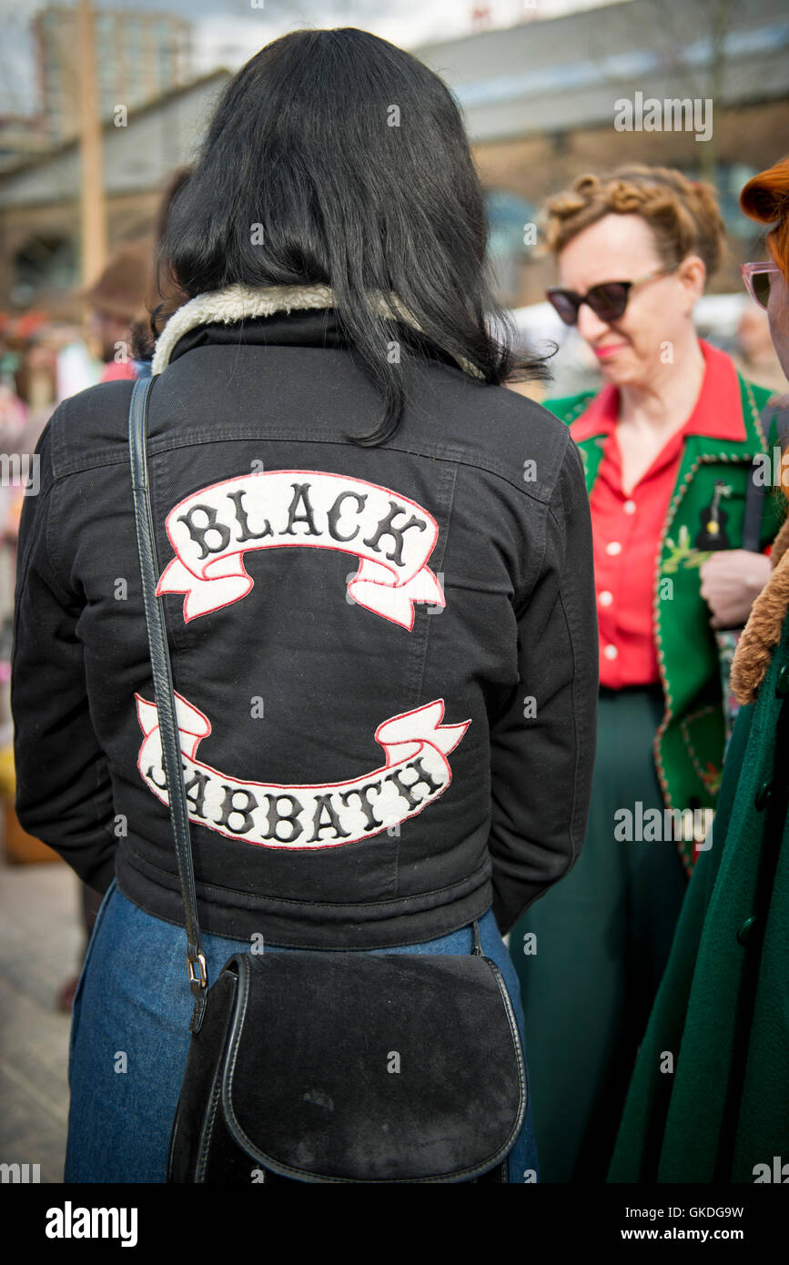 The Classic Car Boot Sale, Kings Cross, London 17/04/2016 Stock Photo ...