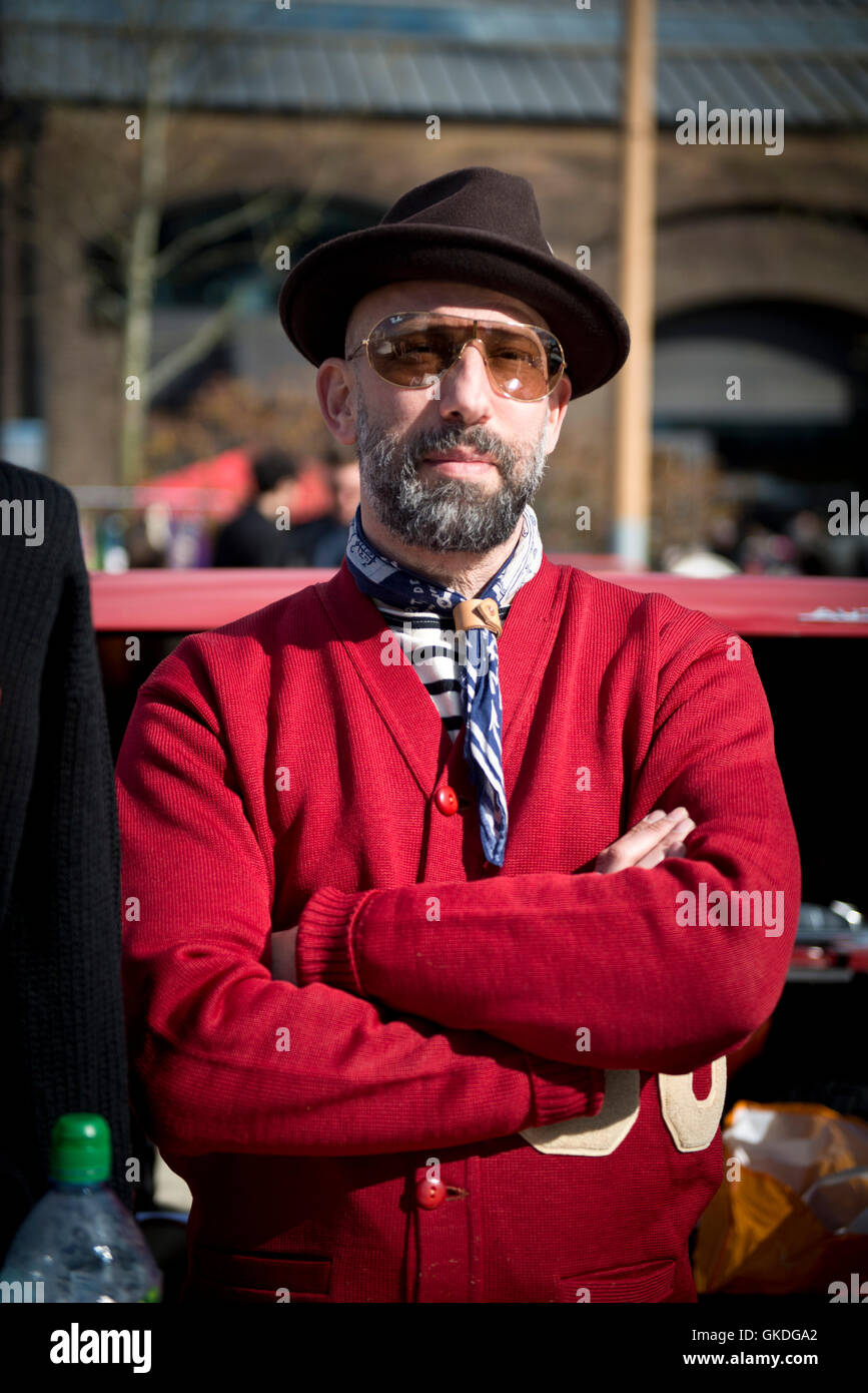 Car boot sale retro hi-res stock photography and images - Alamy