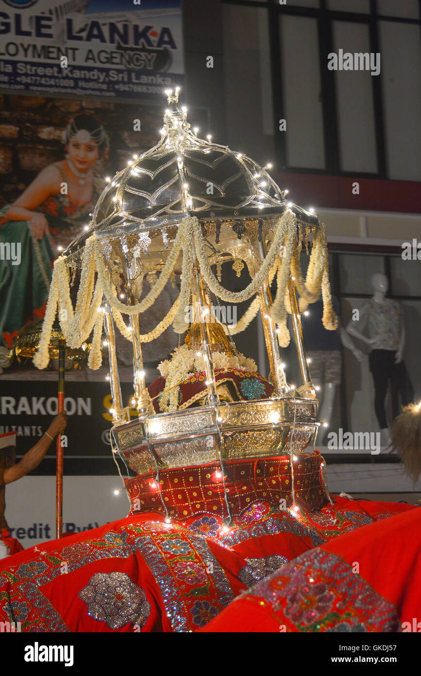 Kandy Esala procession, Sri Lanka Stock Photo - Alamy