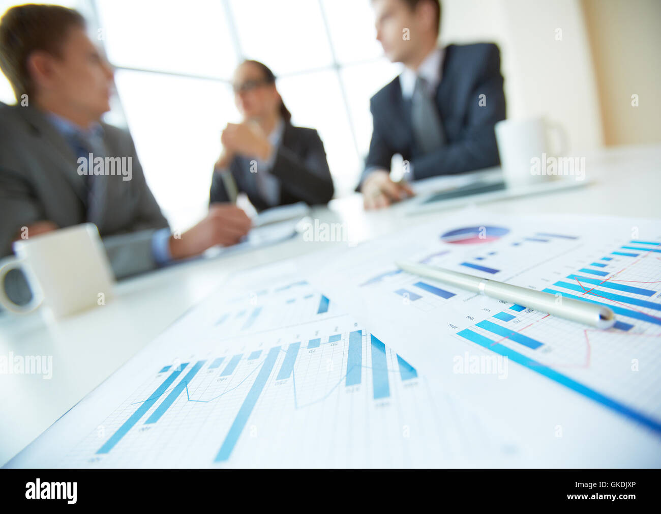 office discussion strategy Stock Photo - Alamy
