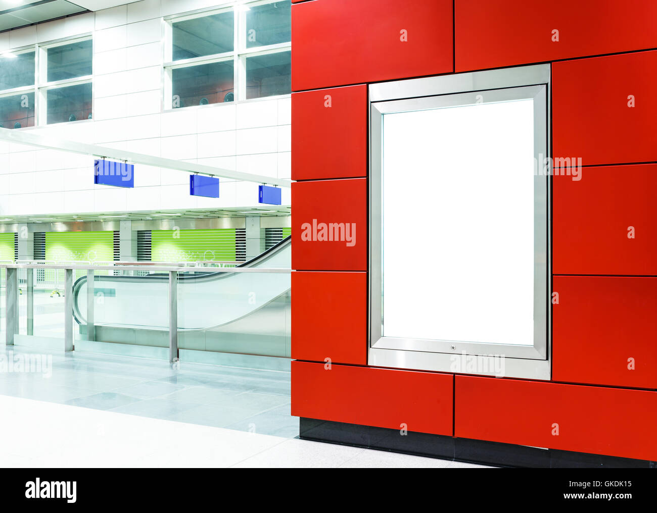 station metro board Stock Photo - Alamy