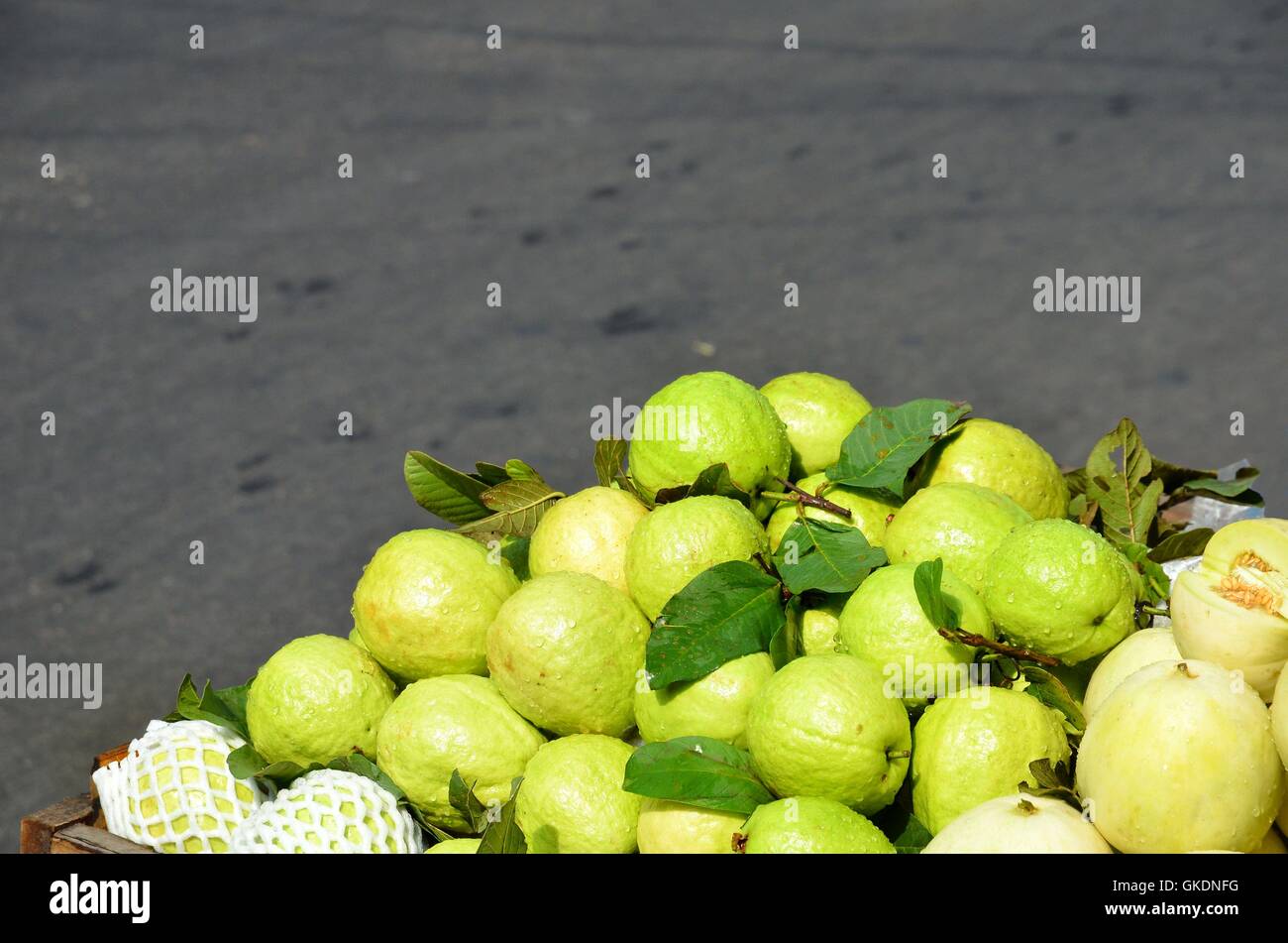 Stack of lemons Stock Photo - Alamy