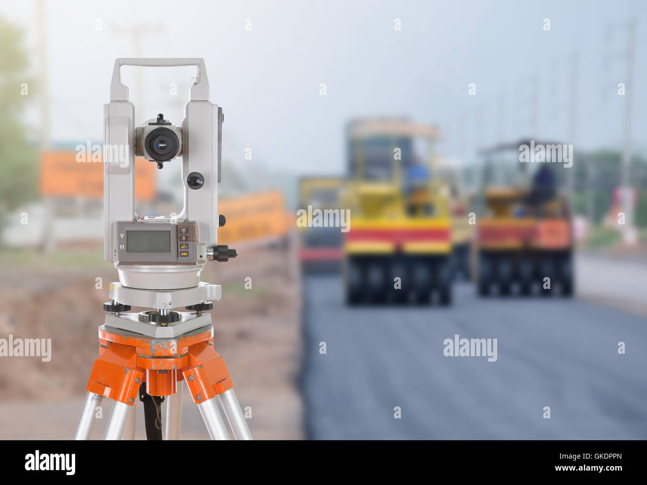 Land survey surveyor machine hi-res stock photography and images - Alamy