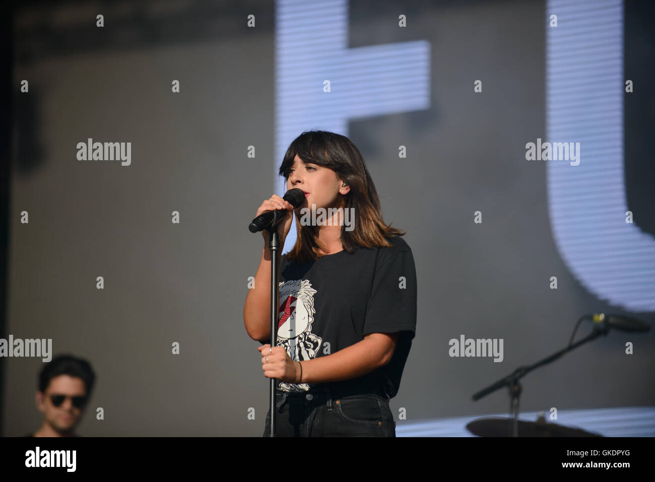 Louisa rose allen foxes hi-res stock photography and images - Alamy