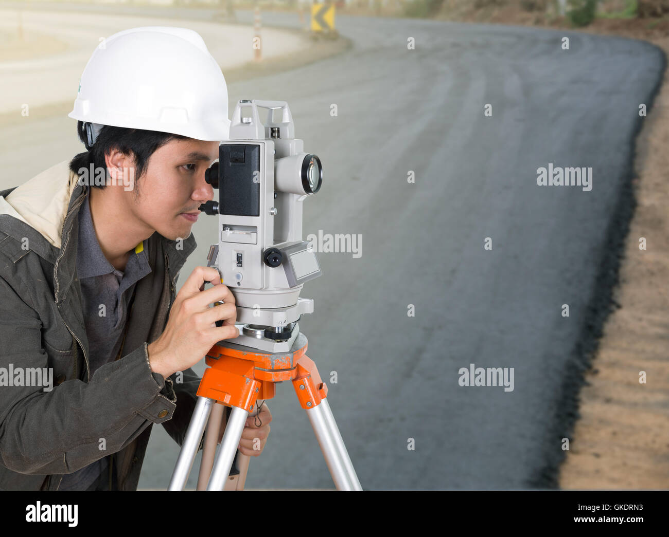 Civil engineer surveying equipment hi-res stock photography and images ...