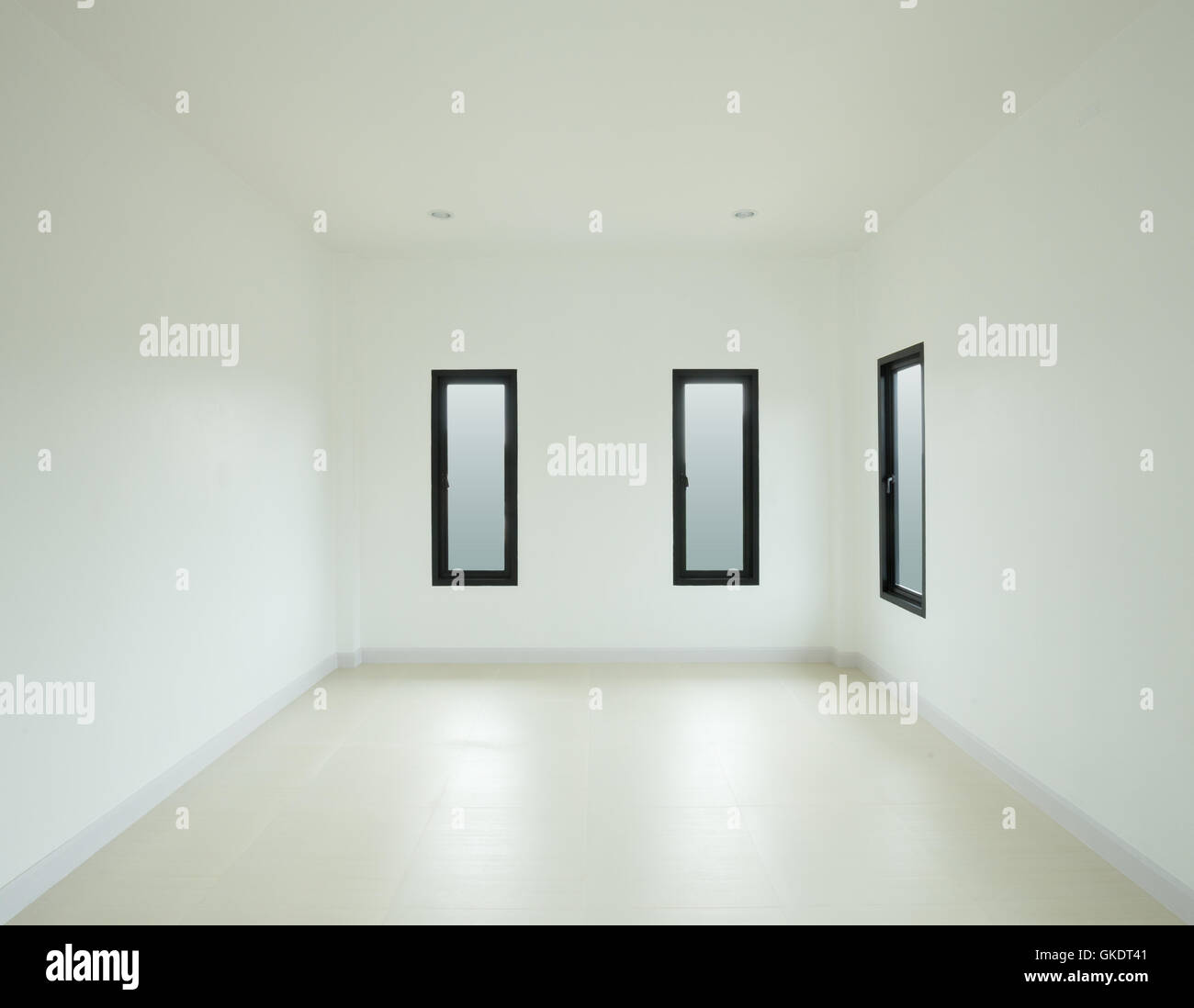 Empty room window hi-res stock photography and images - Alamy