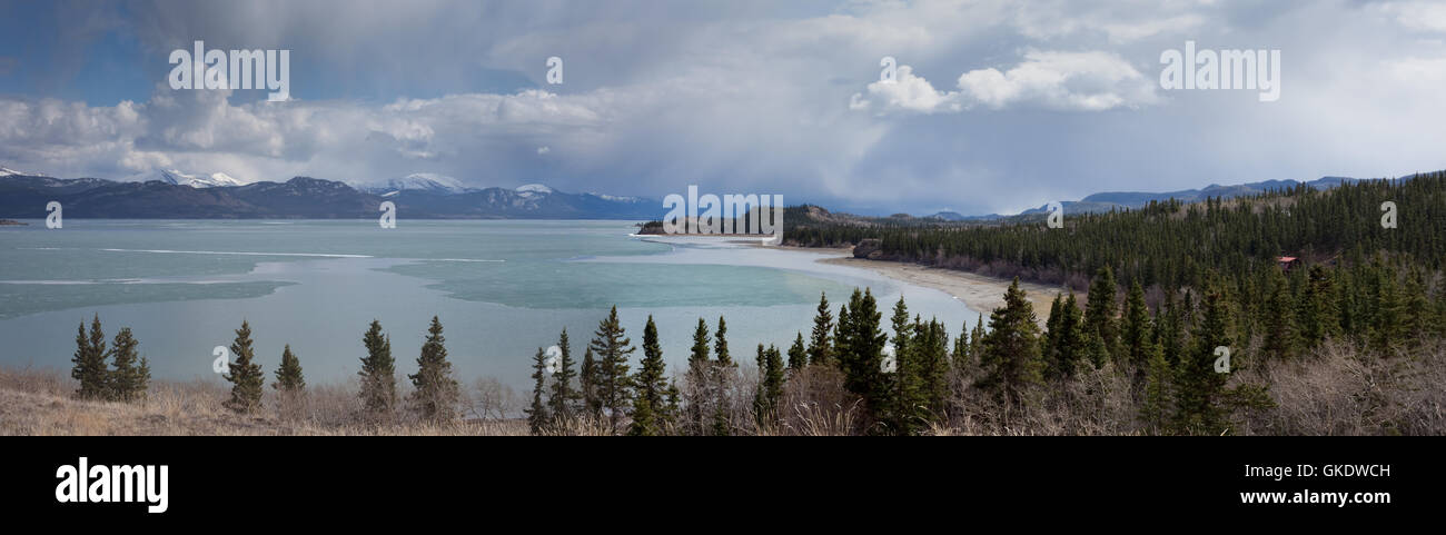 Ice sheet breaking hi-res stock photography and images - Alamy