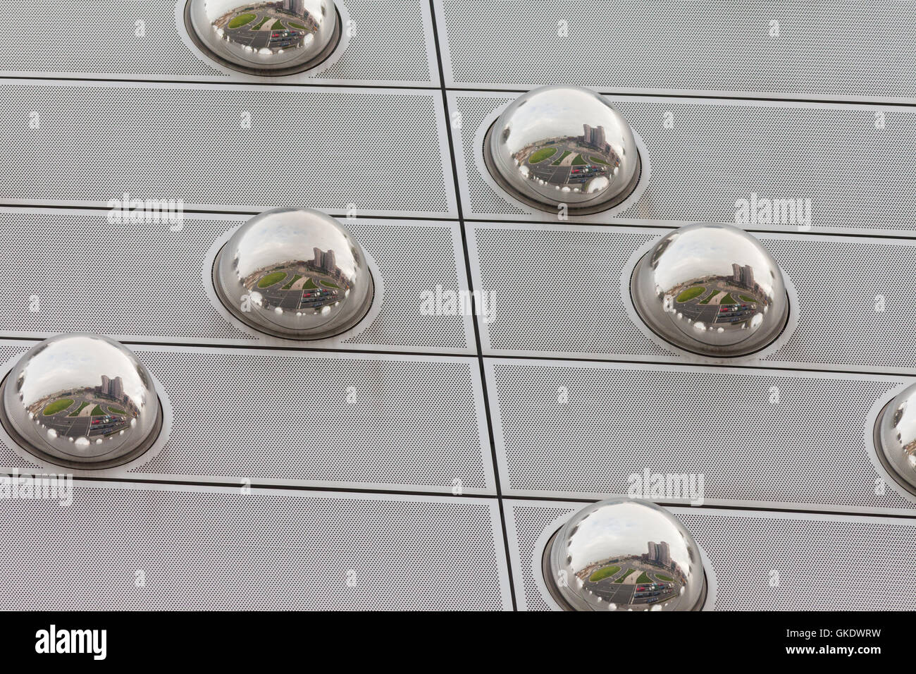 Metal sphere architecture hi-res stock photography and images - Alamy