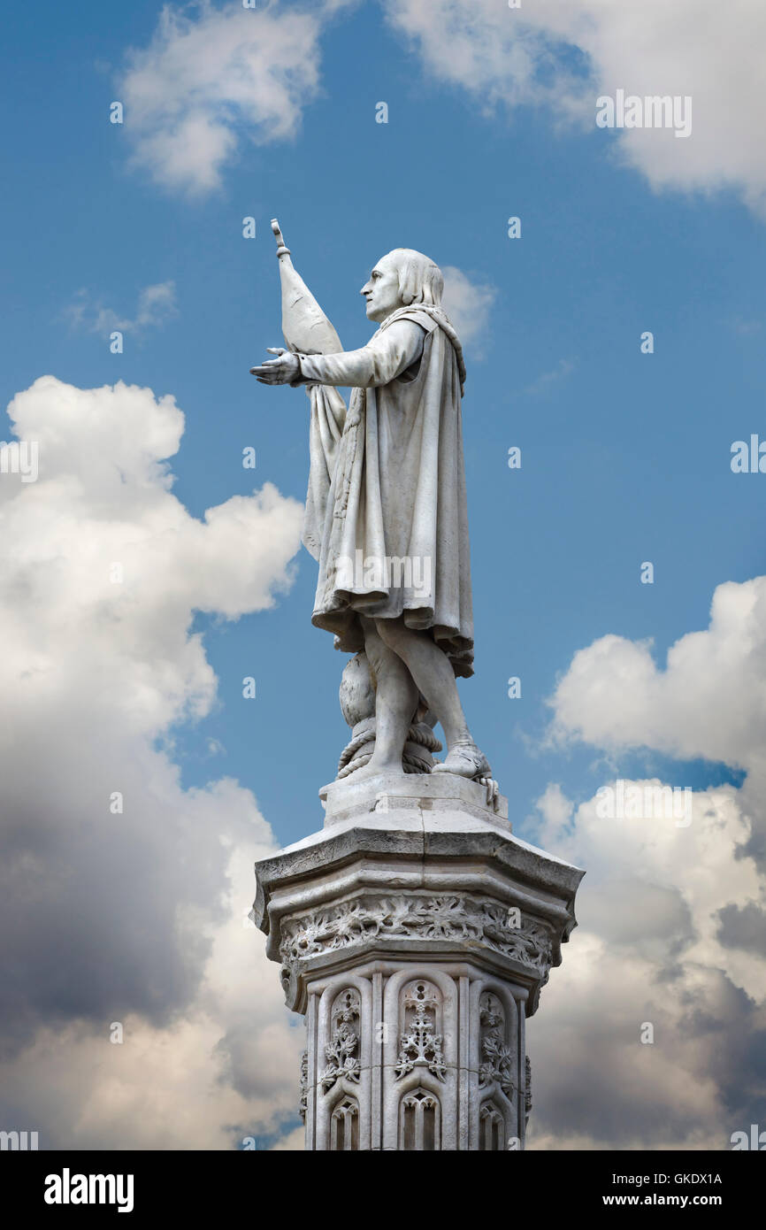 Sculpture of Christopher Colon, discoverer of America Stock Photo - Alamy