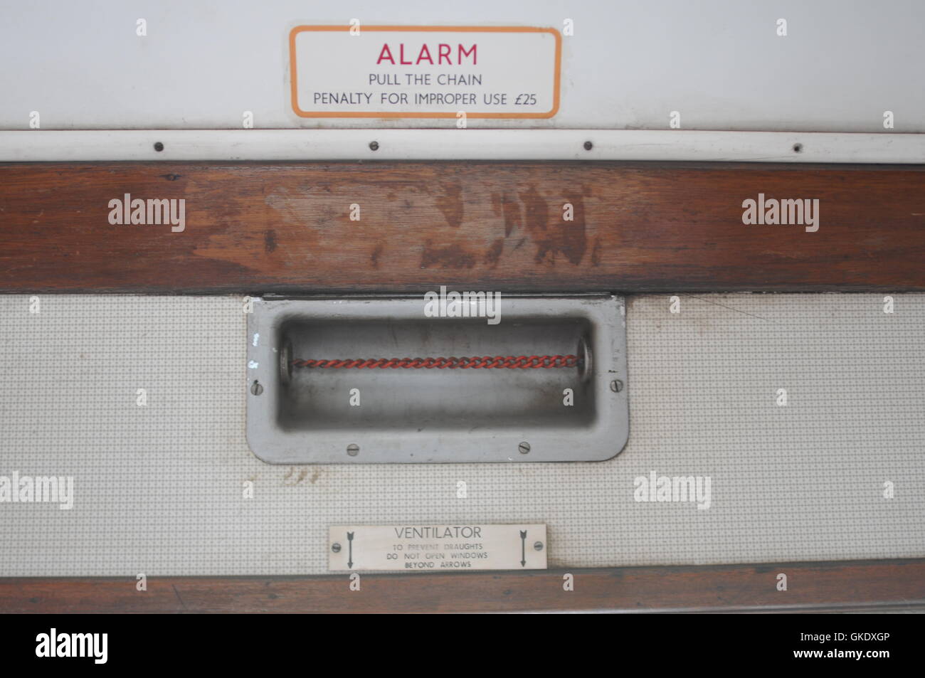 Emergency Pull Cord Sign