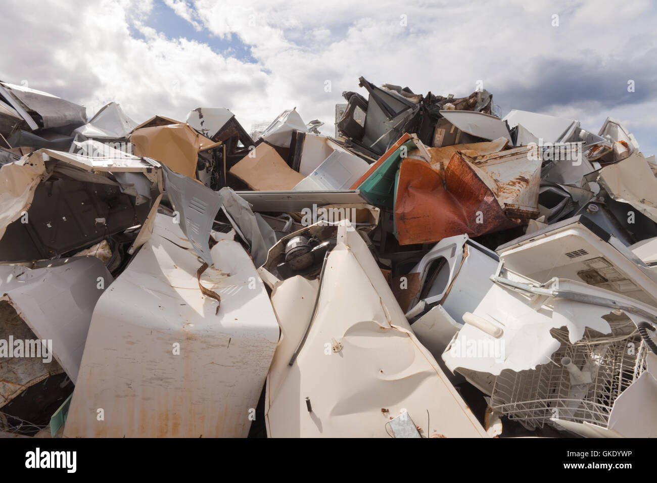 Avalanche of metal hi-res stock photography and images - Alamy