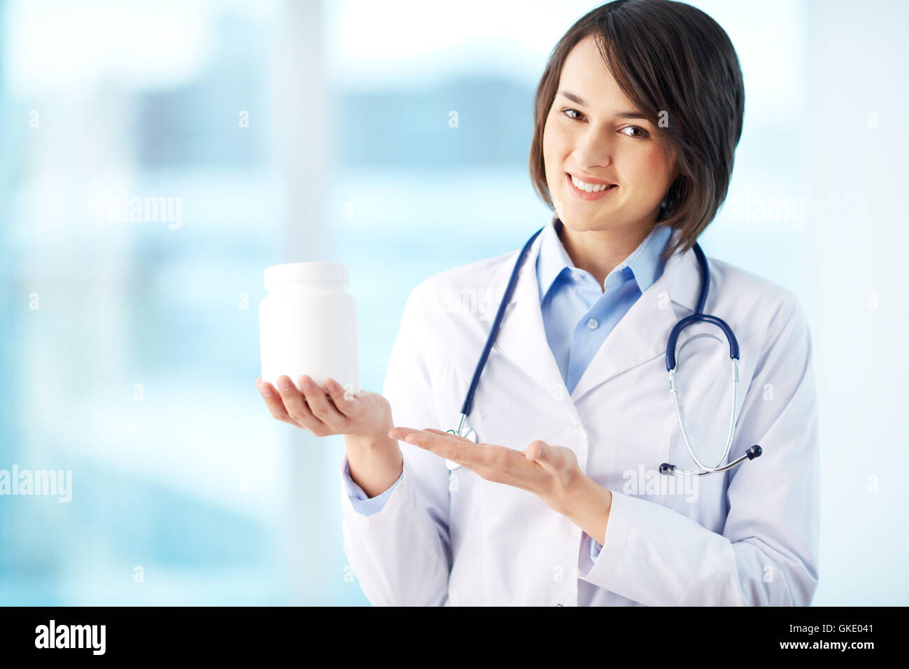 Portrait kind female doctor hi-res stock photography and images - Alamy