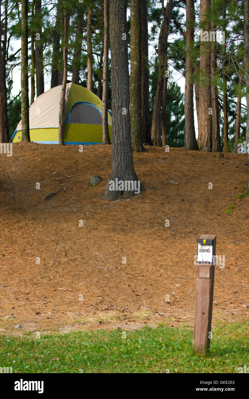 Camp site equipment hi-res stock photography and images - Alamy