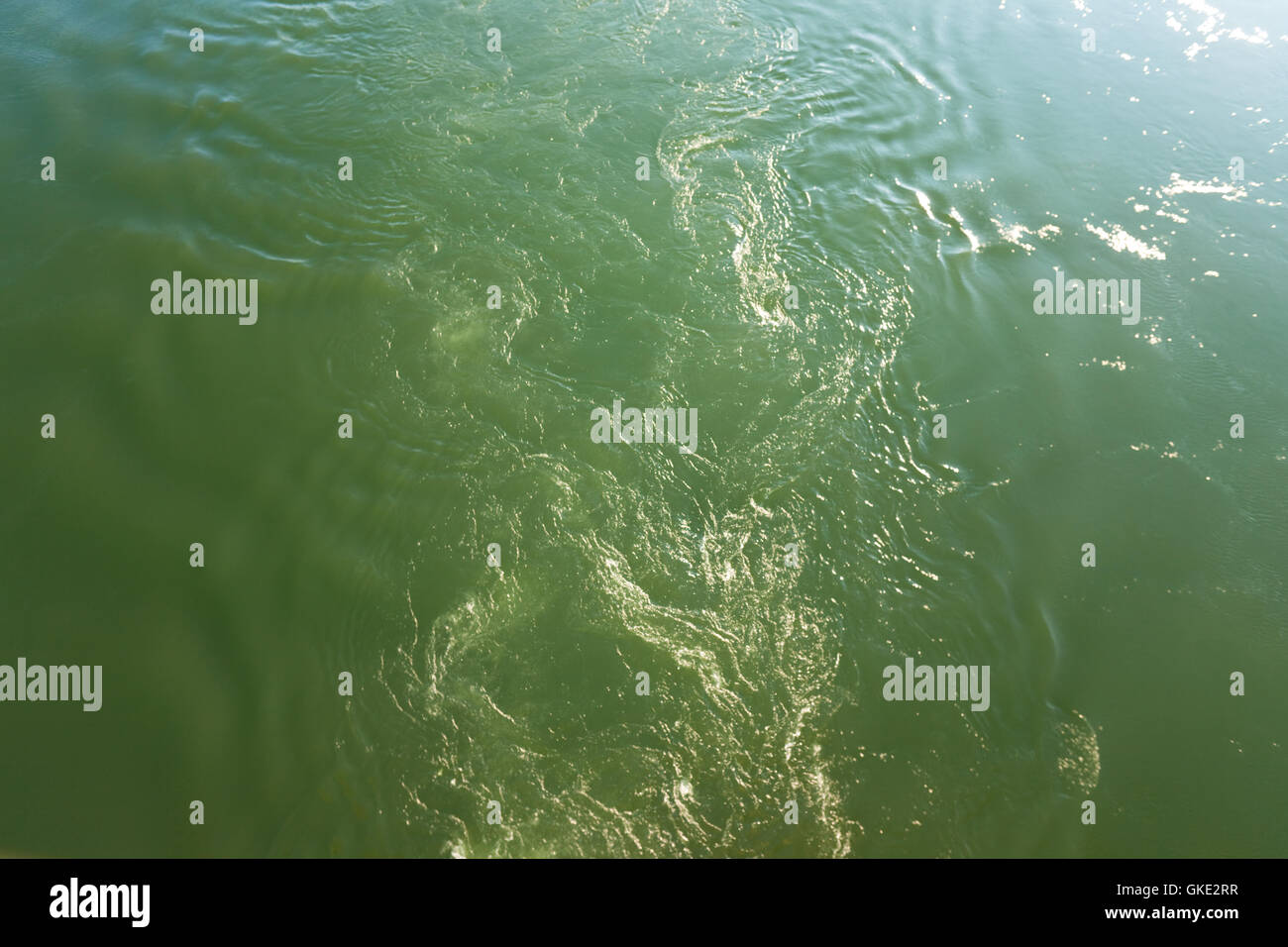 Flowing water background Stock Photo - Alamy