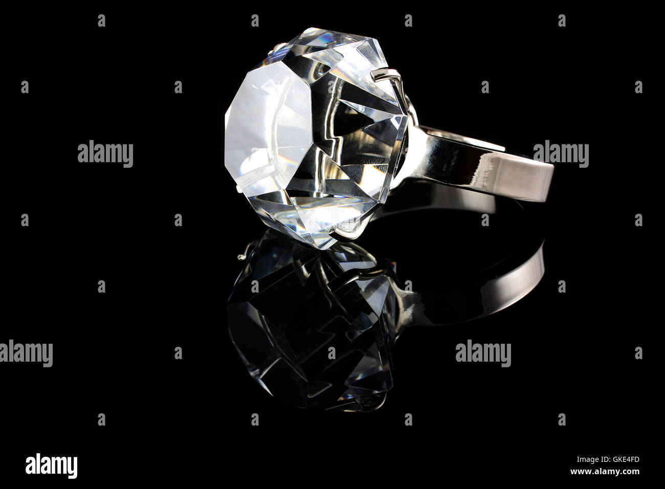Silver ring black glass hi-res stock photography and images - Alamy