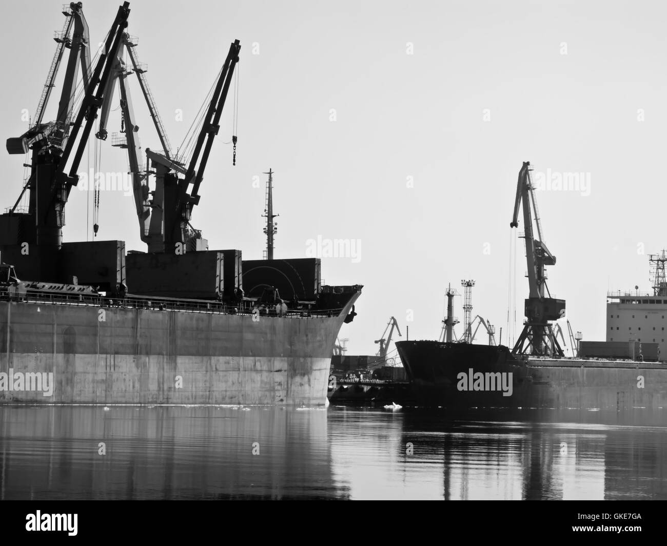 Container ship Black and White Stock Photos & Images - Alamy