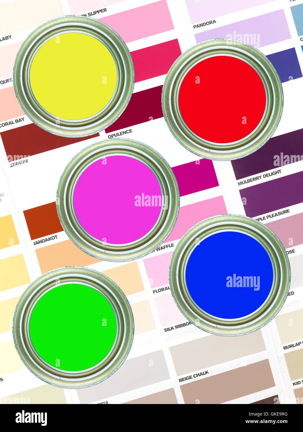 Decorative tin bucket hi-res stock photography and images - Alamy