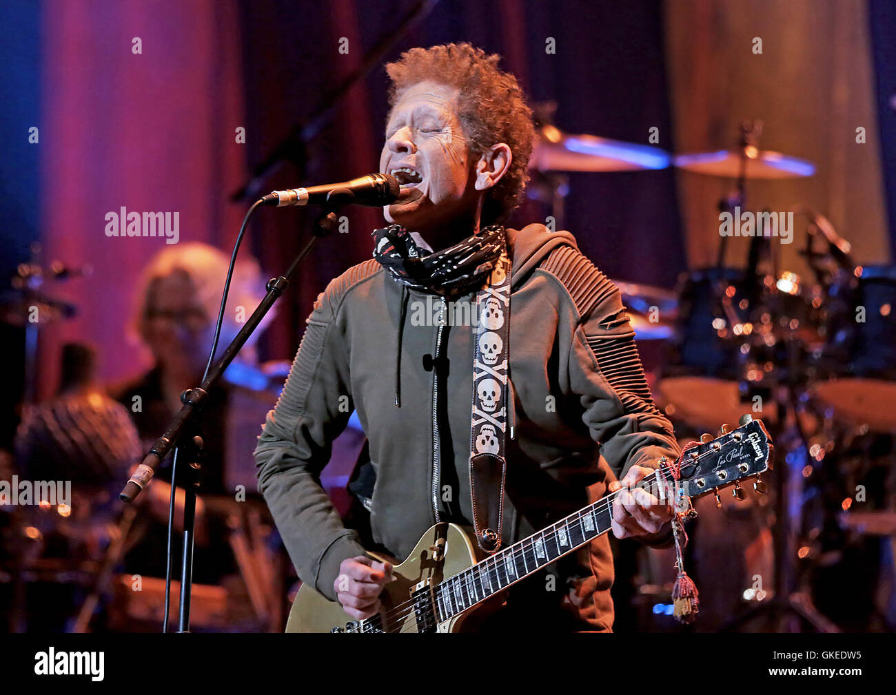 Brian Wilson performing on his Pet Sounds 50th Anniversary Tour at ...